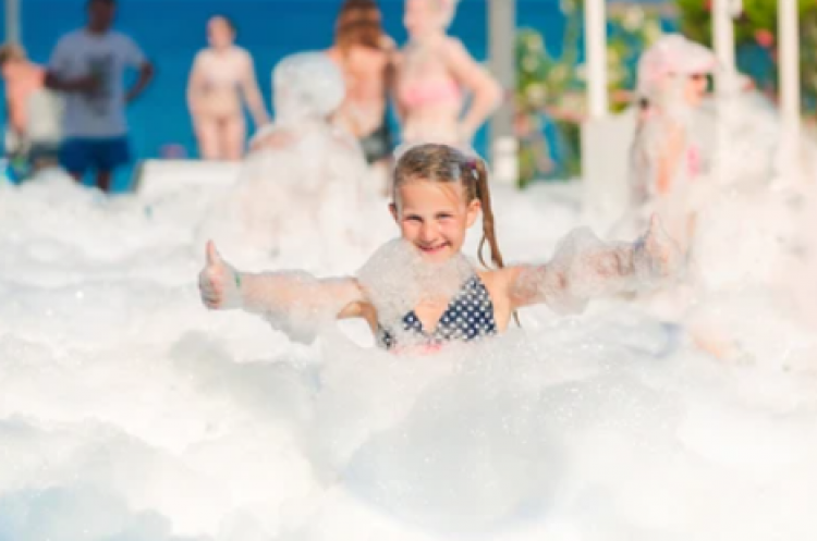 Super Foam Party (Foam Party and Splash Tower!!!) - SplashTimesFun ...